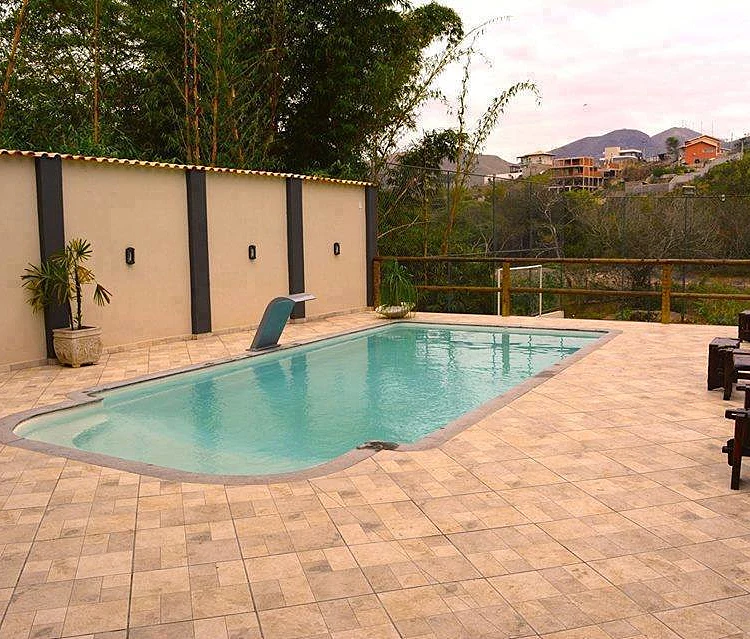 Espaço ou Casa de festas Oasis. Rua do Contorno - Triângulo, 418 ...